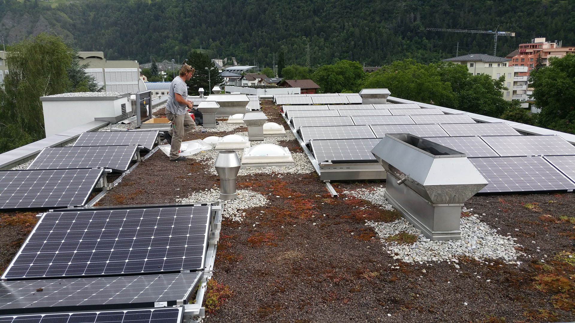 Photovoltaik - VS Solarstrom AG hr Partner für Solaranlagen